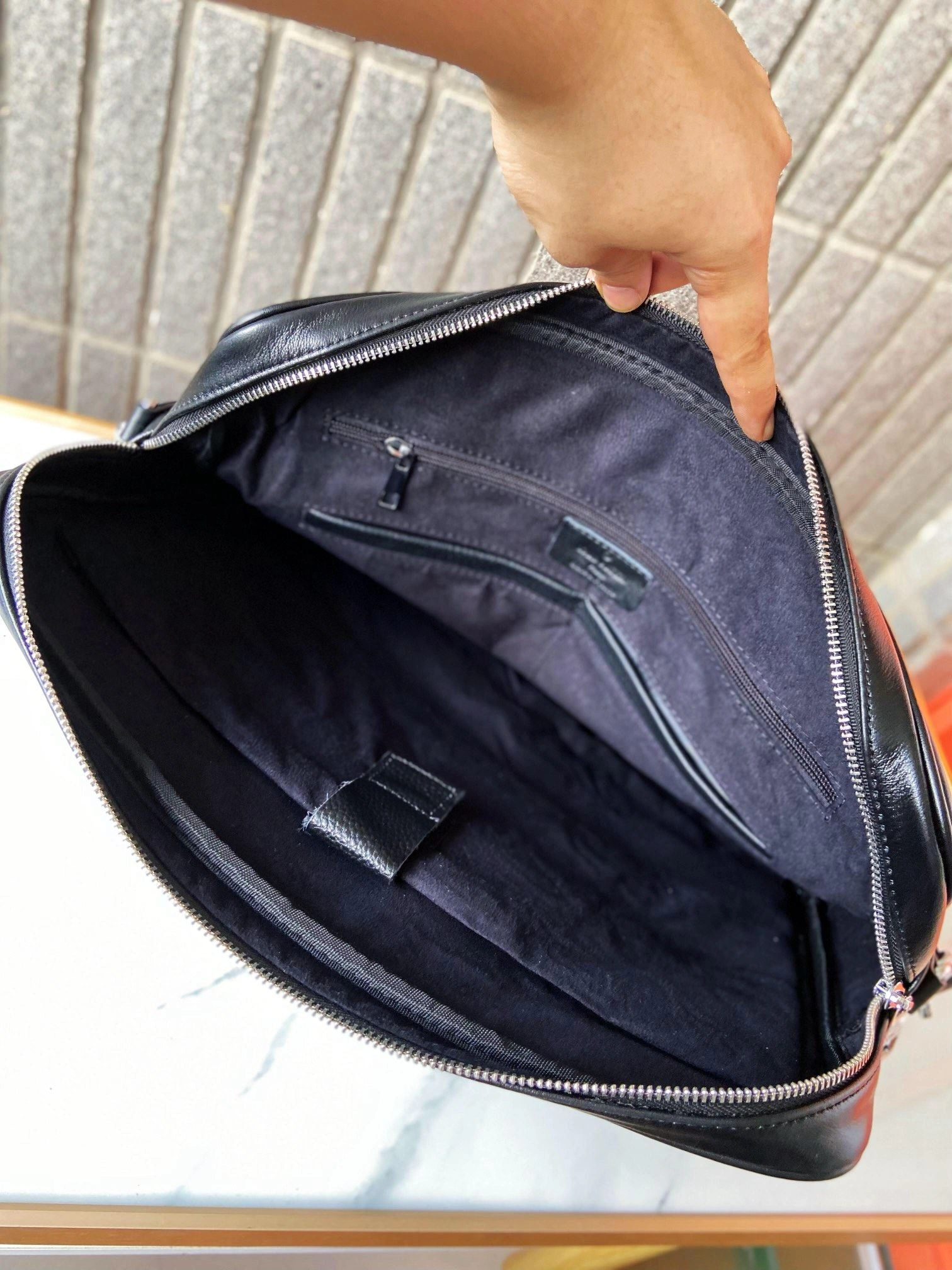 Factory-made Mens Louis Vuitton Briefcases