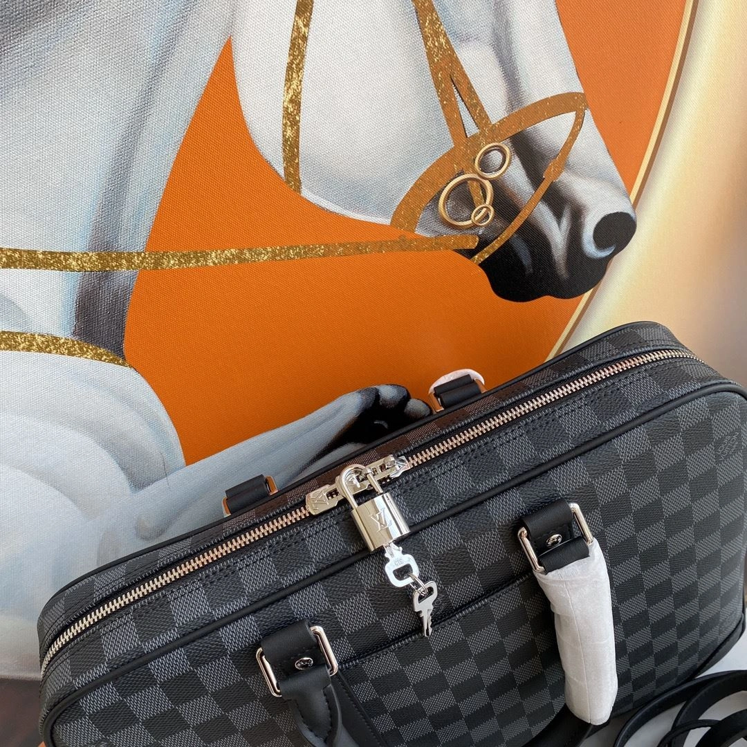 Authentic Mens Louis Vuitton Briefcases