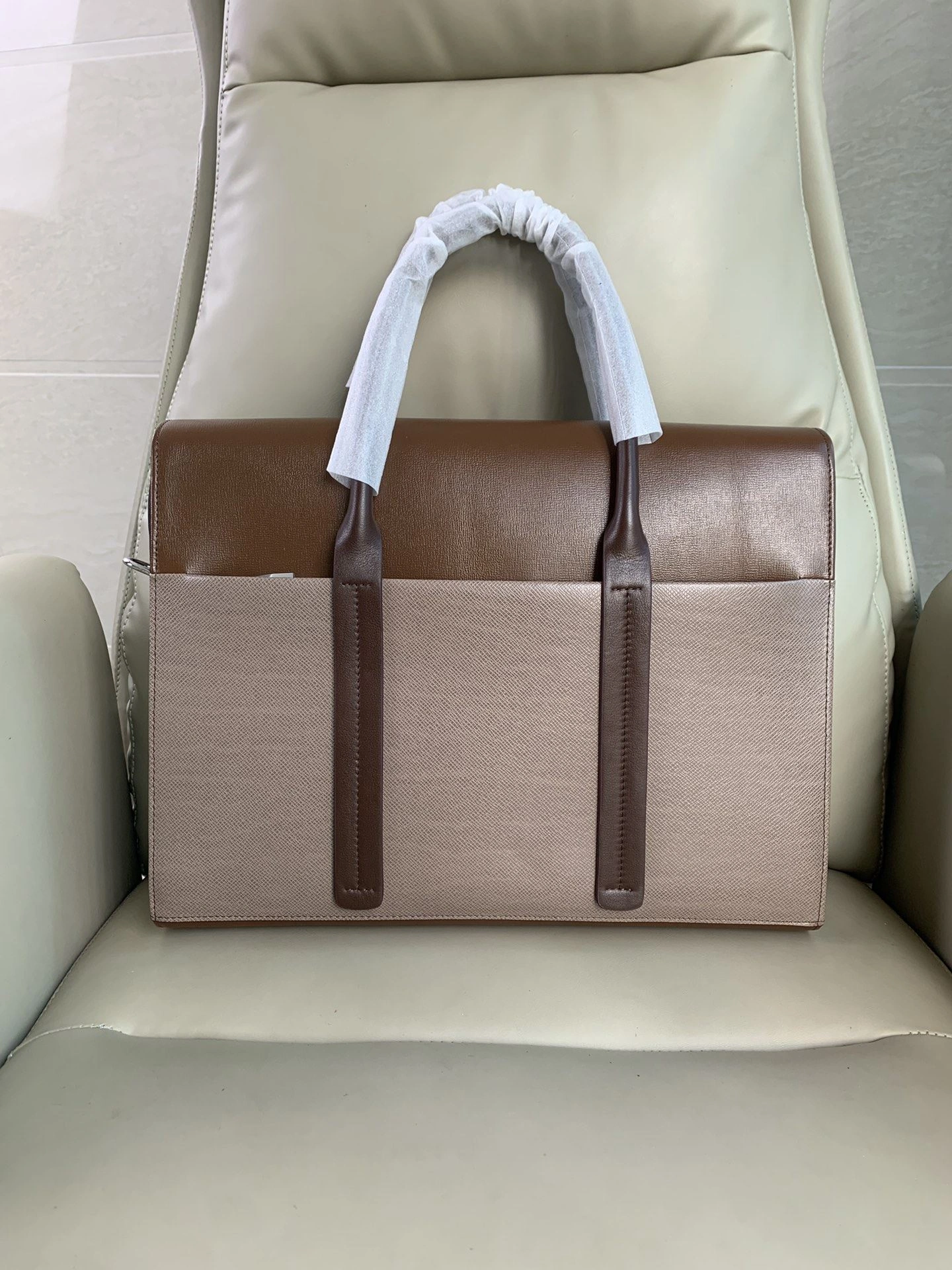 Discounted Mens Louis Vuitton Briefcases