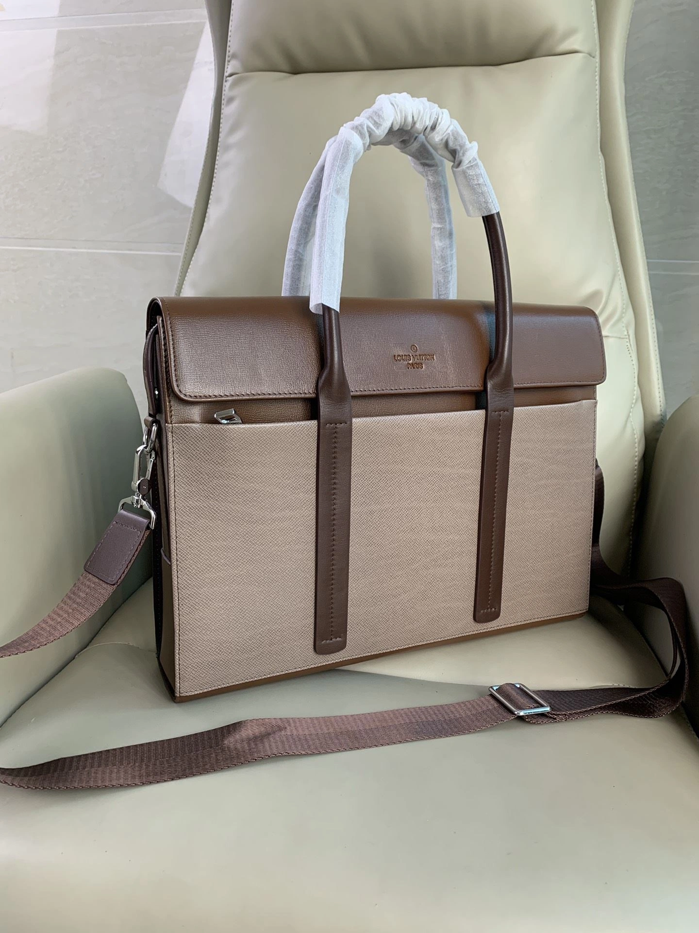 Discounted Mens Louis Vuitton Briefcases