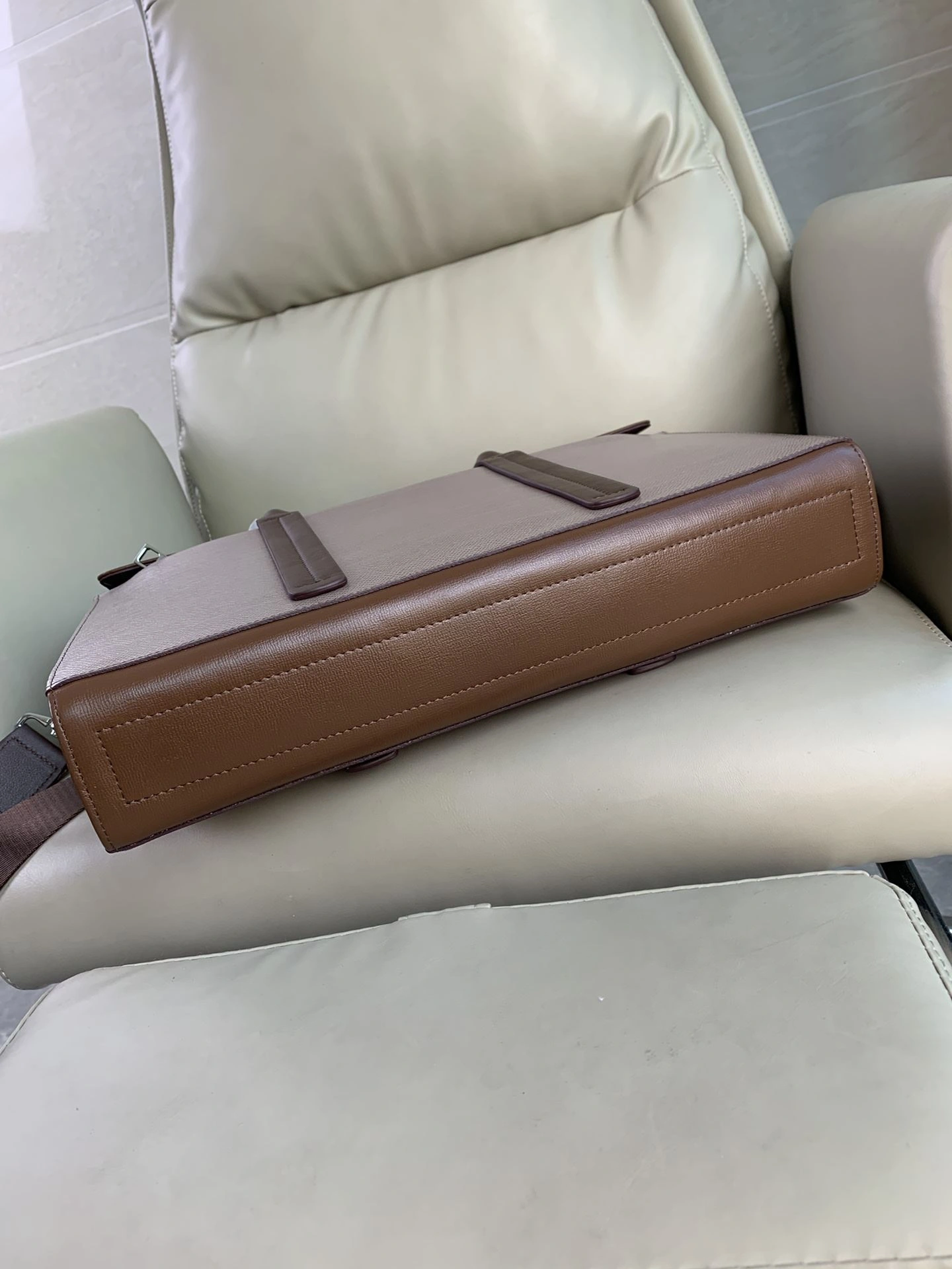 Discounted Mens Louis Vuitton Briefcases