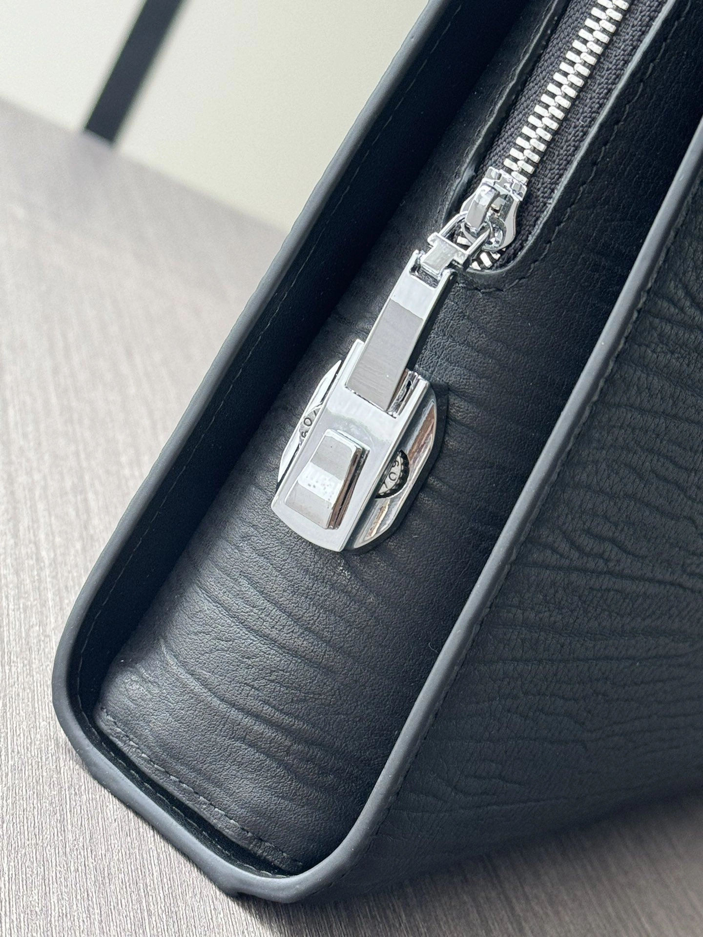 Top match Mens Louis Vuitton Briefcases