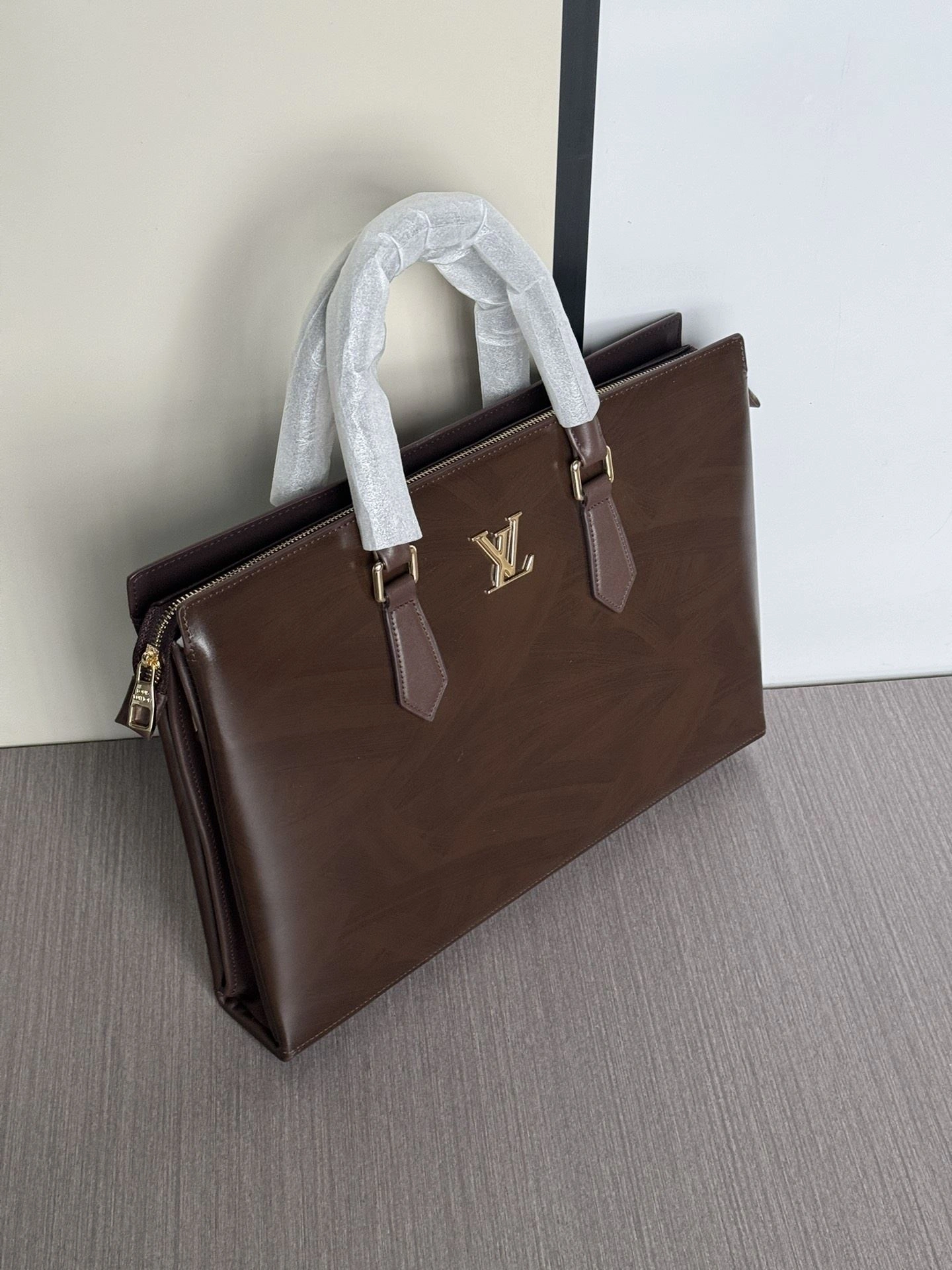 Indistinguishable Mens Louis Vuitton Briefcases