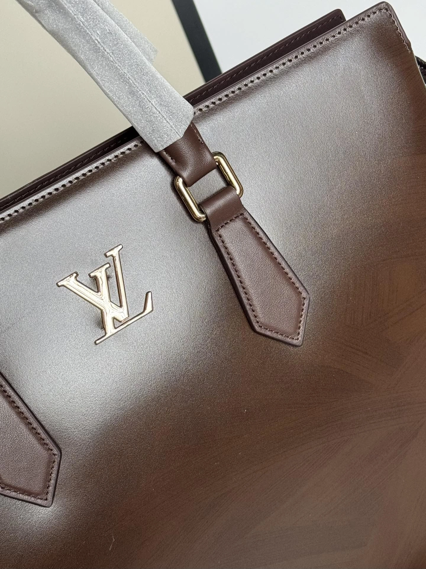Indistinguishable Mens Louis Vuitton Briefcases