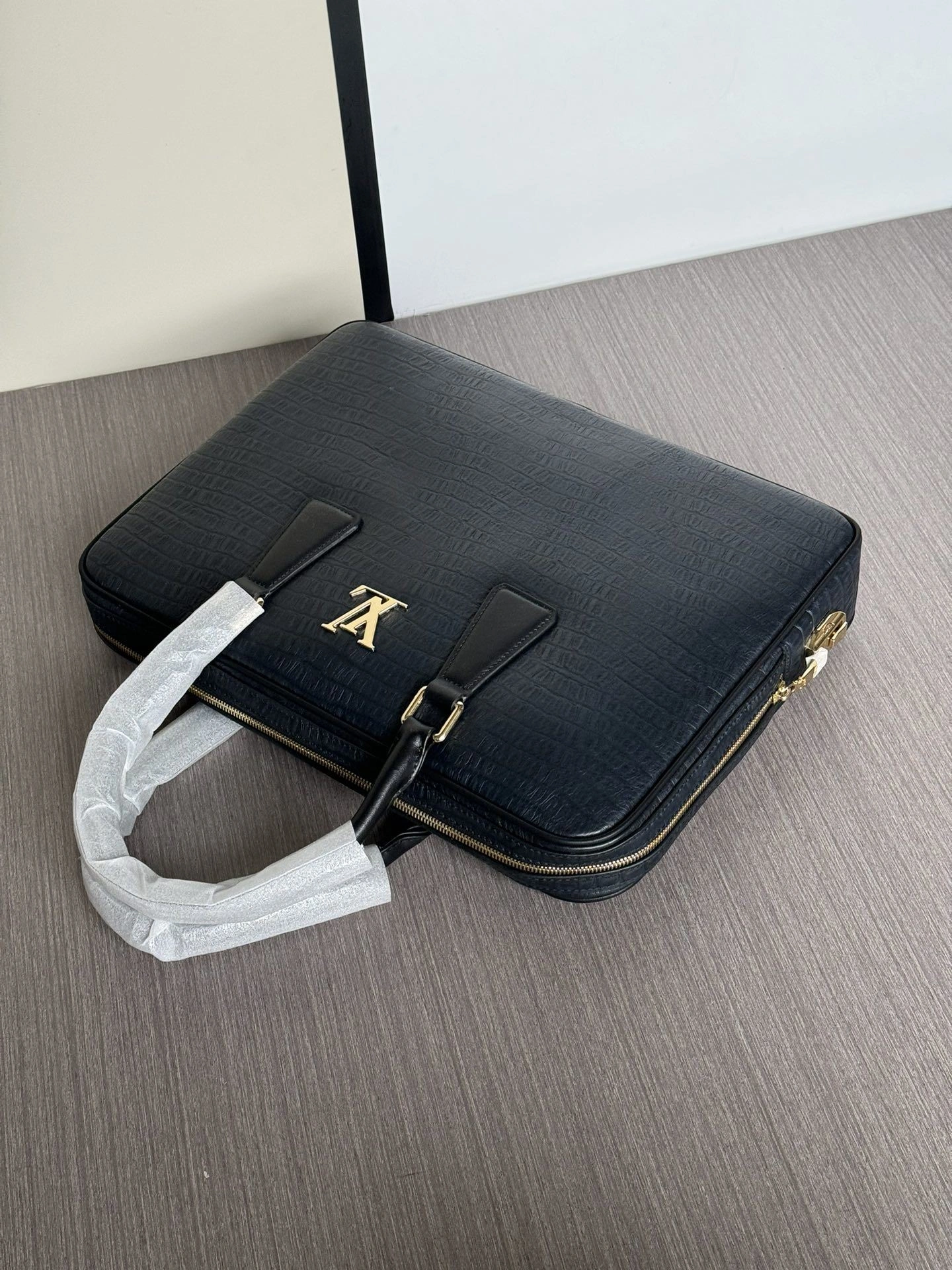Official Mens Louis Vuitton Briefcases
