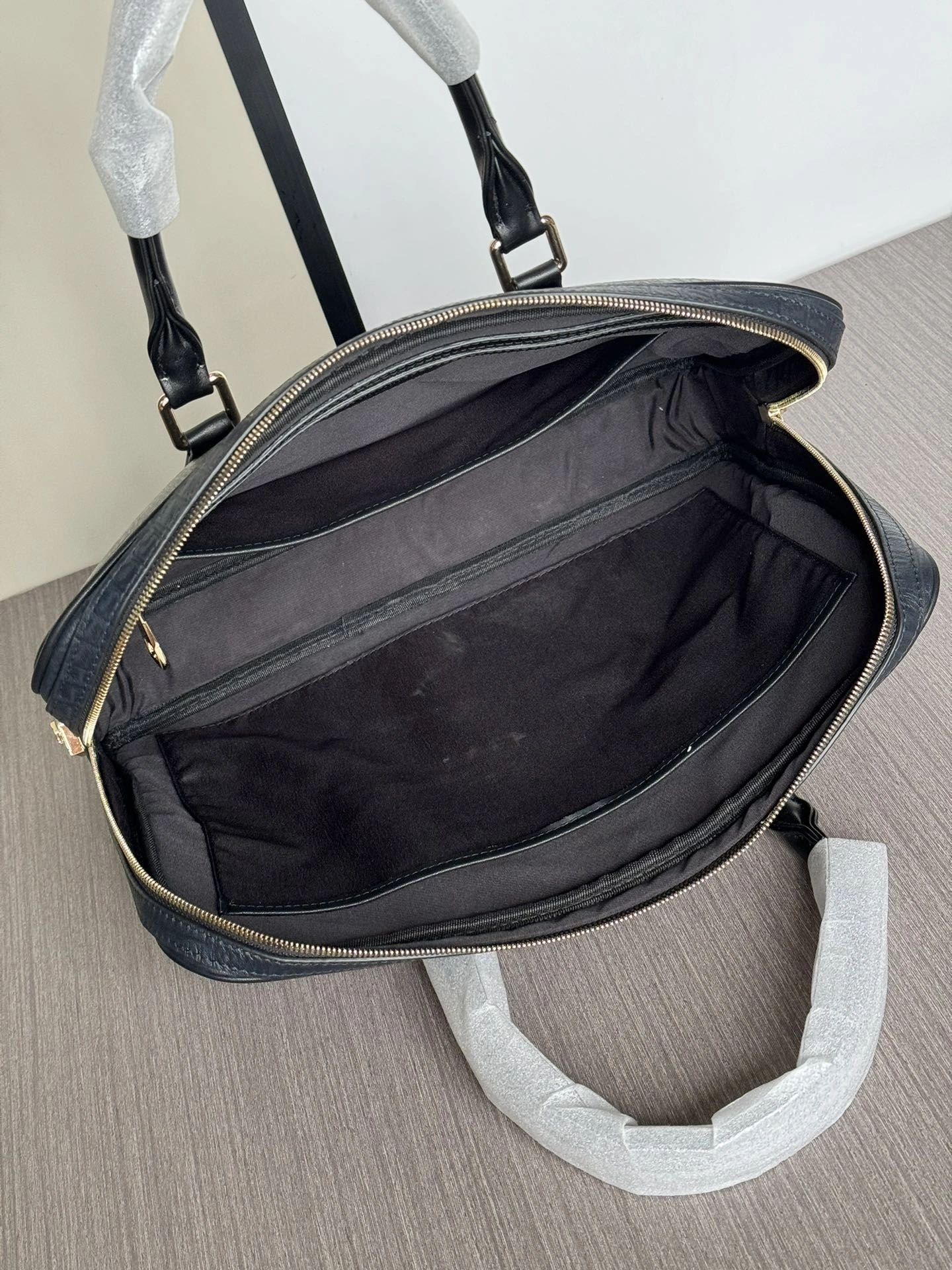 Official Mens Louis Vuitton Briefcases