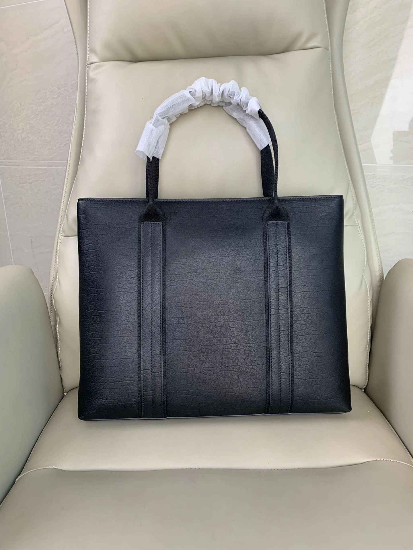 Indistinguishable Mens Louis Vuitton Briefcases