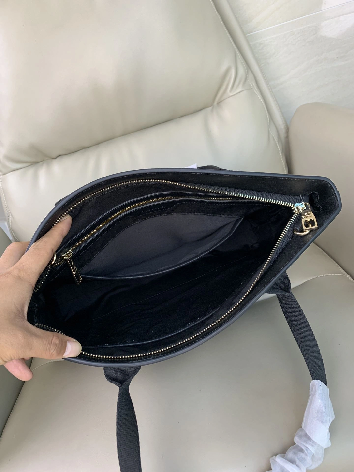 Indistinguishable Mens Louis Vuitton Briefcases