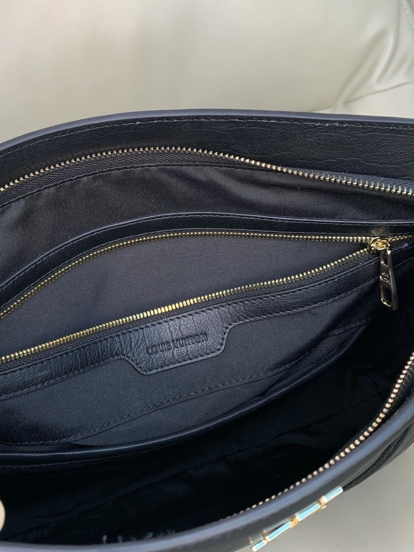 Indistinguishable Mens Louis Vuitton Briefcases