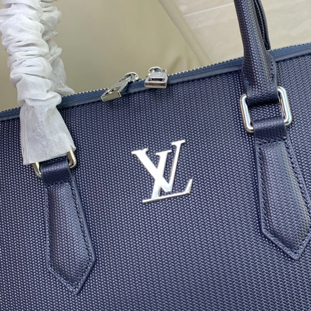 High accuracy Mens Louis Vuitton Briefcases