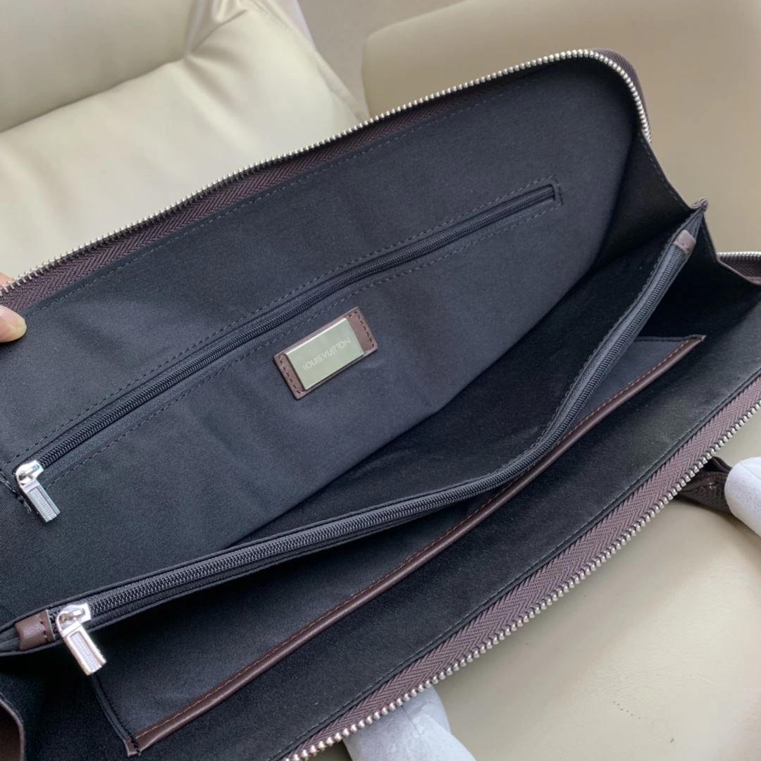 Value-priced Mens Louis Vuitton Briefcases