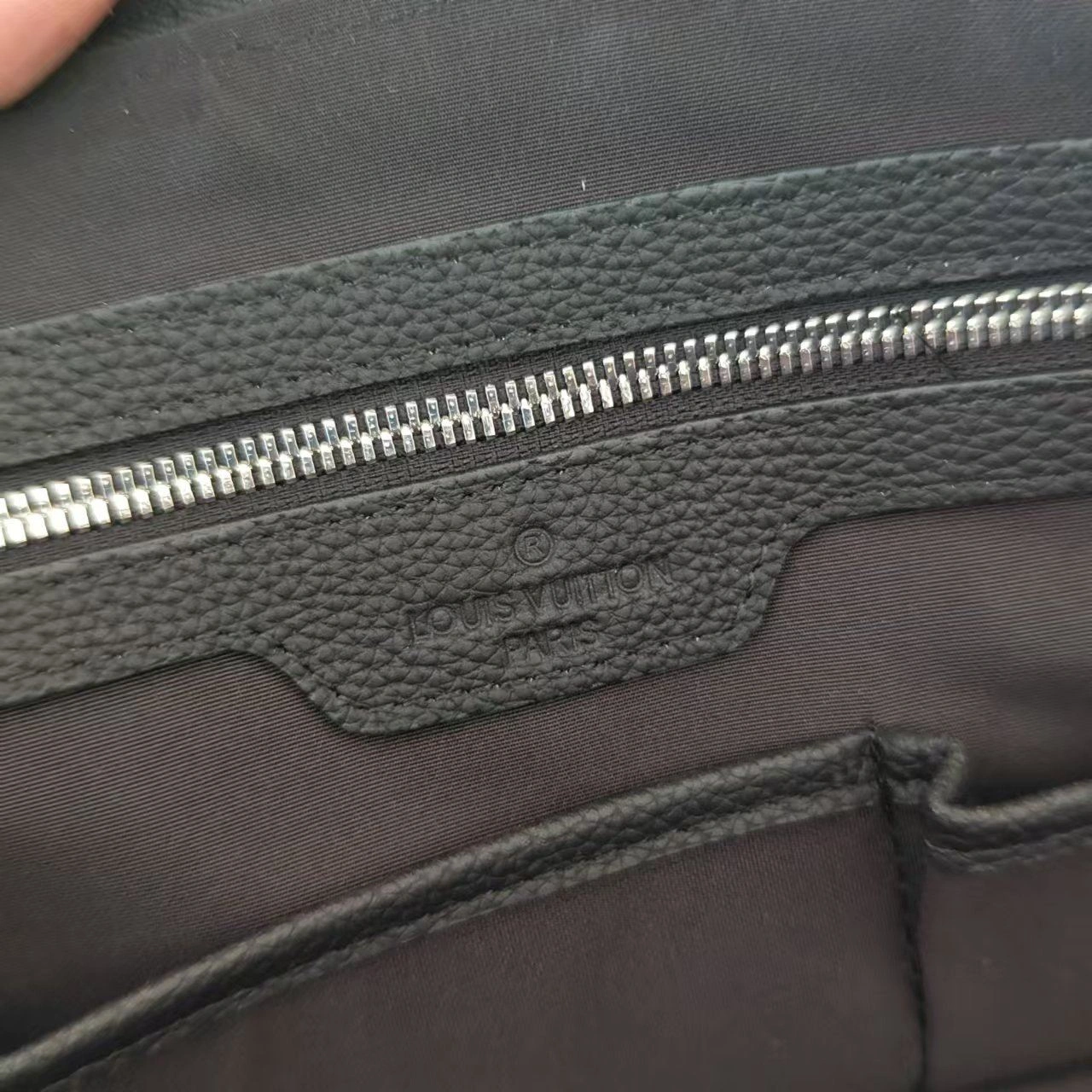 Mirror quality Mens Louis Vuitton Briefcases