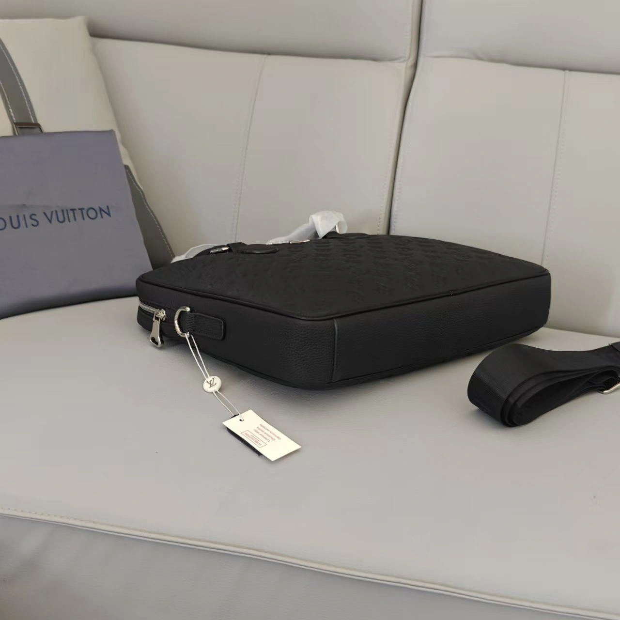 Mirror quality Mens Louis Vuitton Briefcases
