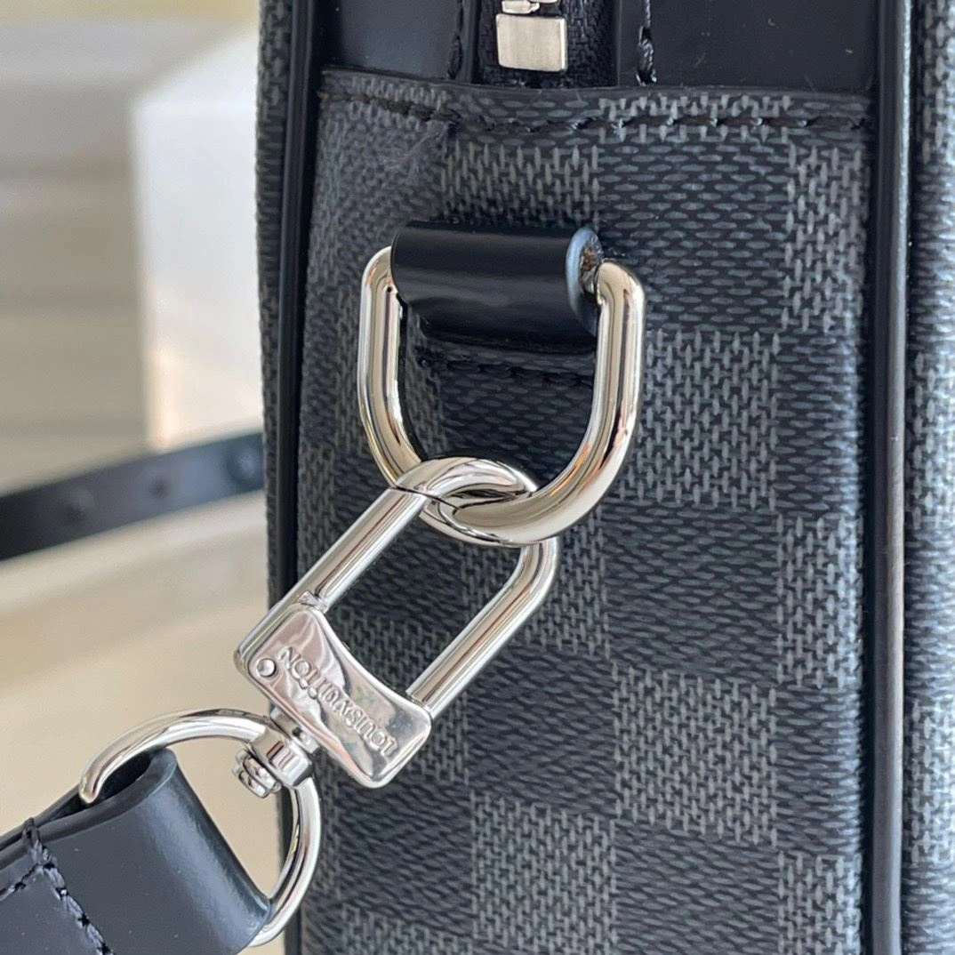 Official Mens Louis Vuitton Briefcases