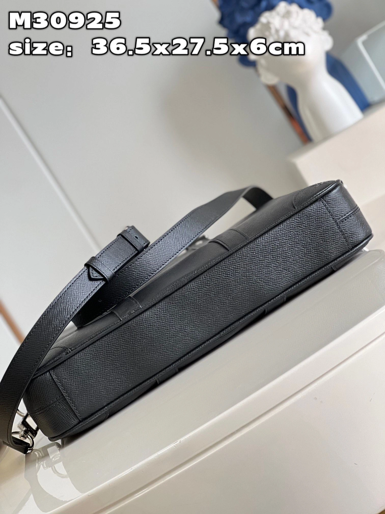 Authentic Mens Louis Vuitton Briefcases