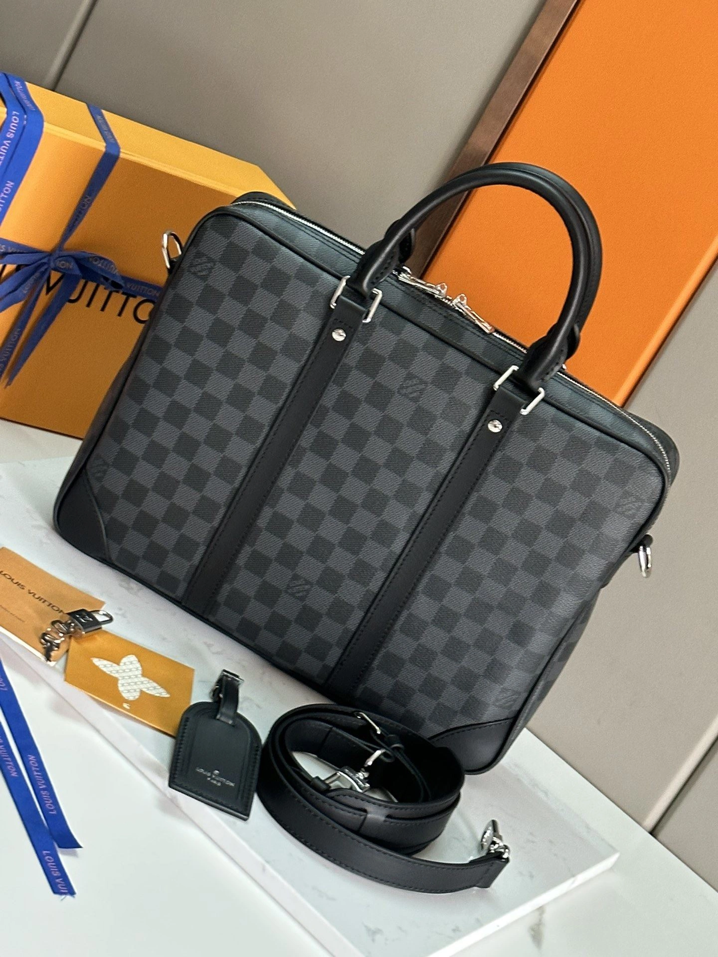 Inexpensive Mens Louis Vuitton Briefcases