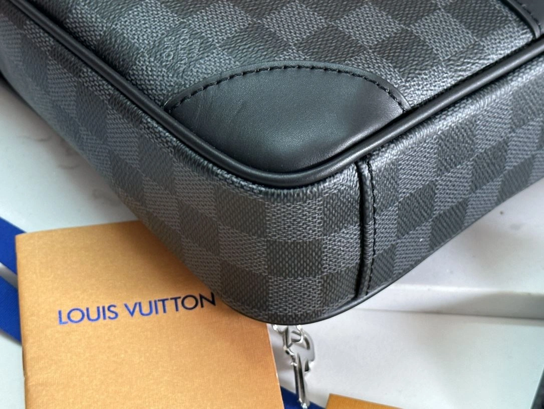 Inexpensive Mens Louis Vuitton Briefcases