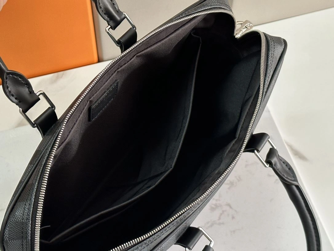 Inexpensive Mens Louis Vuitton Briefcases