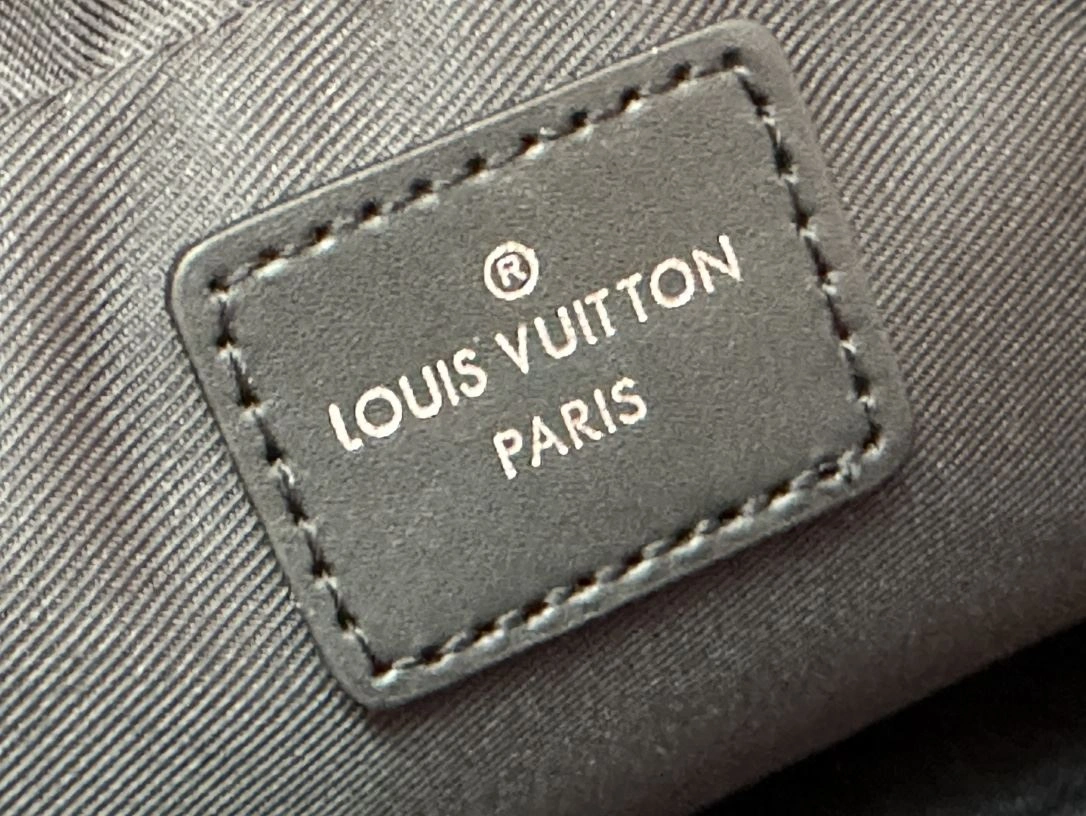 Economical Mens Louis Vuitton Briefcases