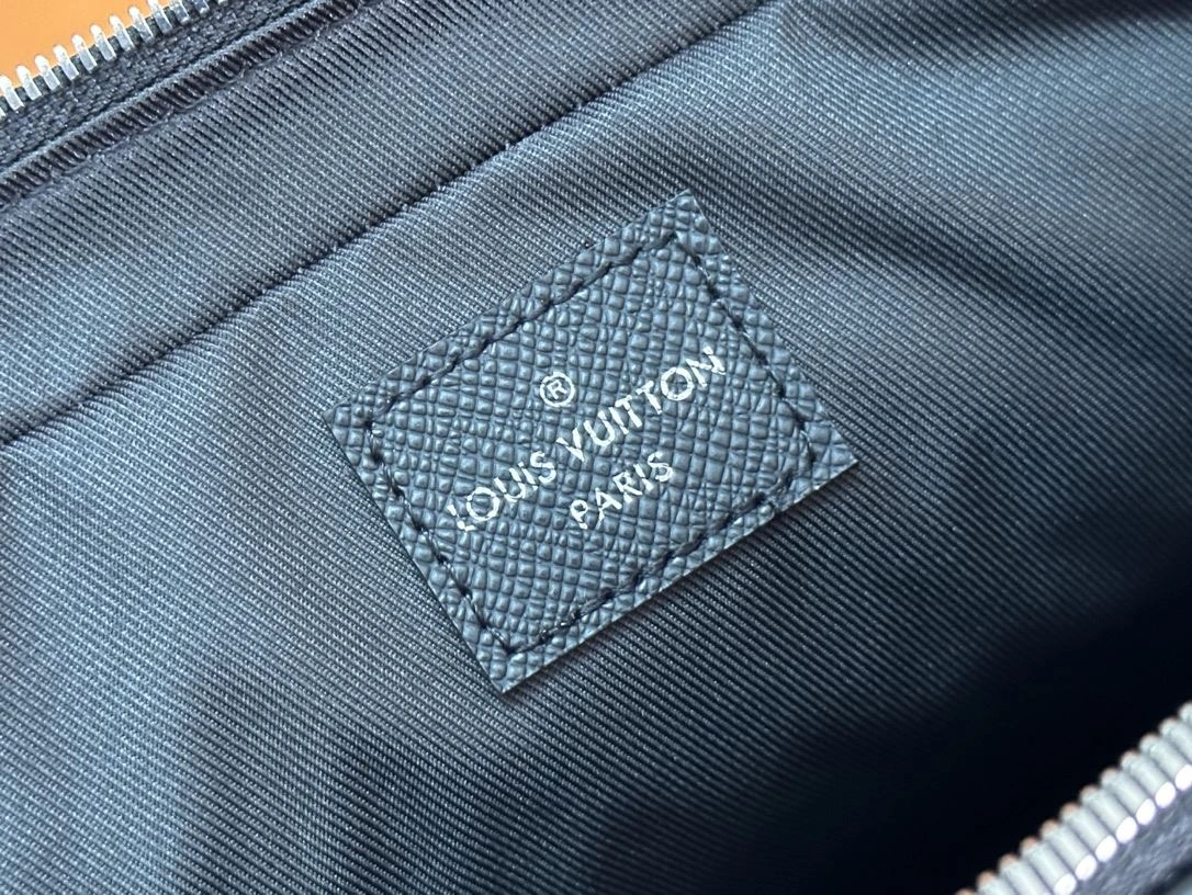 Value-priced Mens Louis Vuitton Briefcases