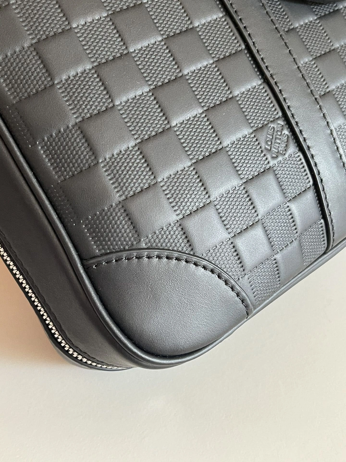 Indistinguishable Mens Louis Vuitton Briefcases