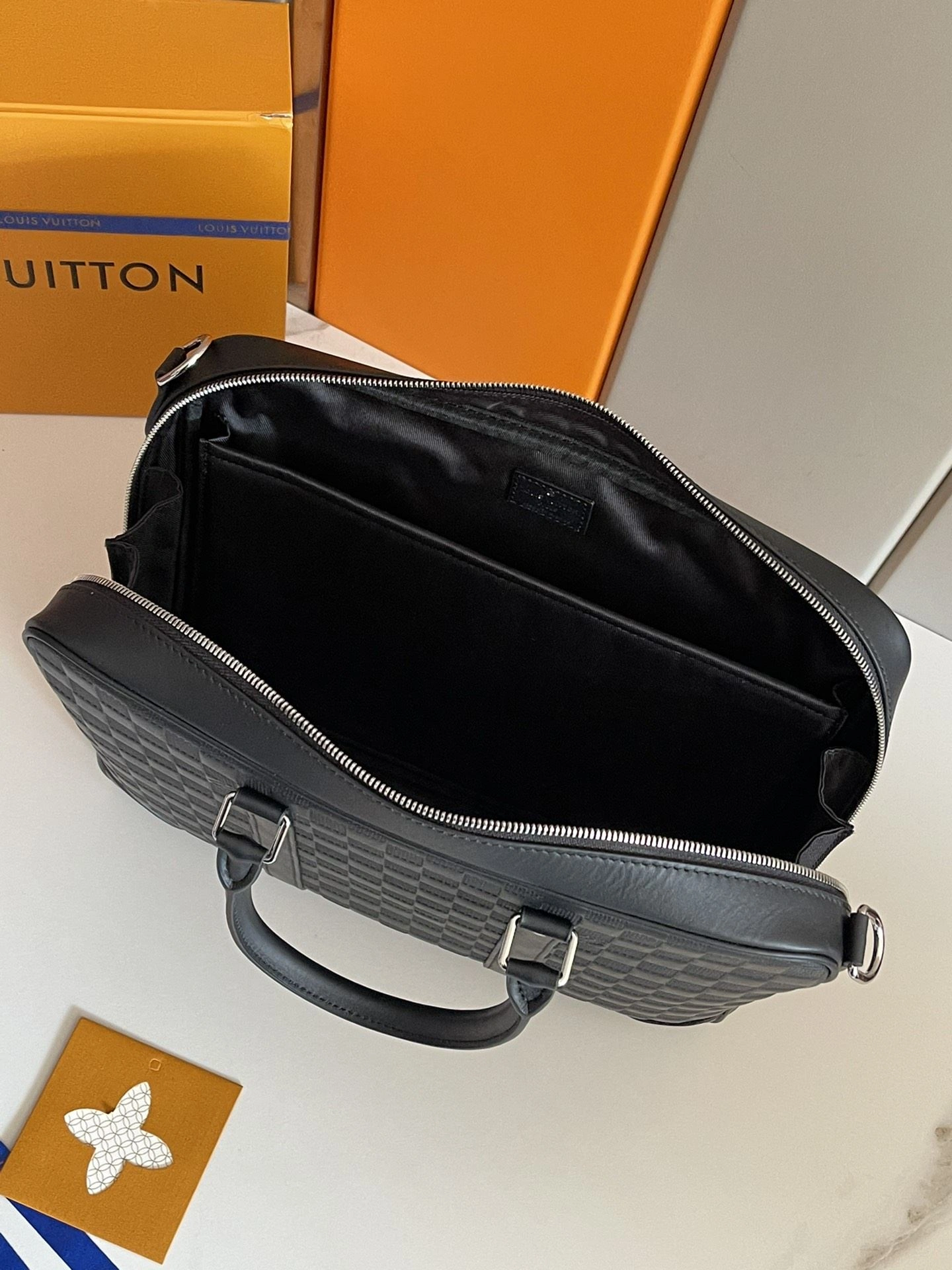 Indistinguishable Mens Louis Vuitton Briefcases