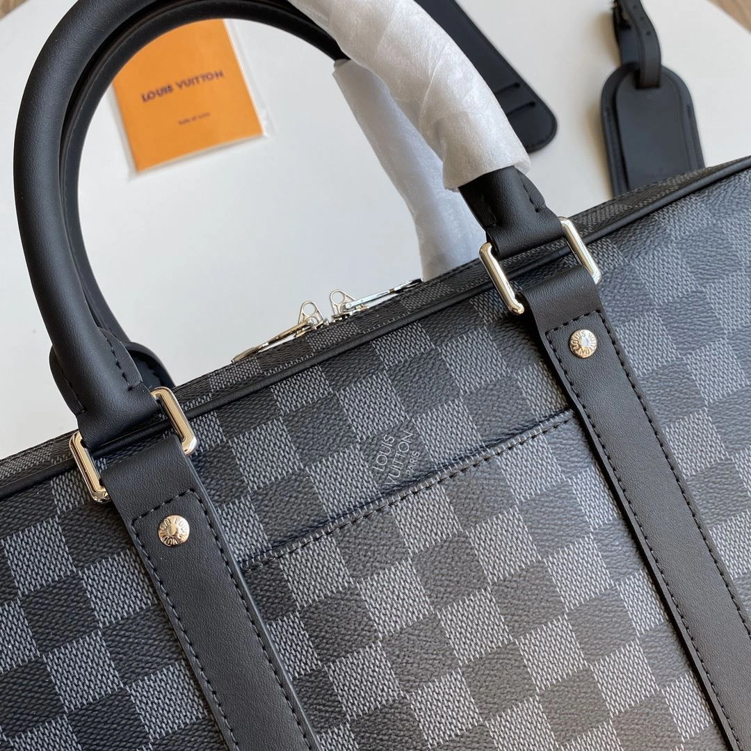 Reasonably priced Mens Louis Vuitton Briefcases