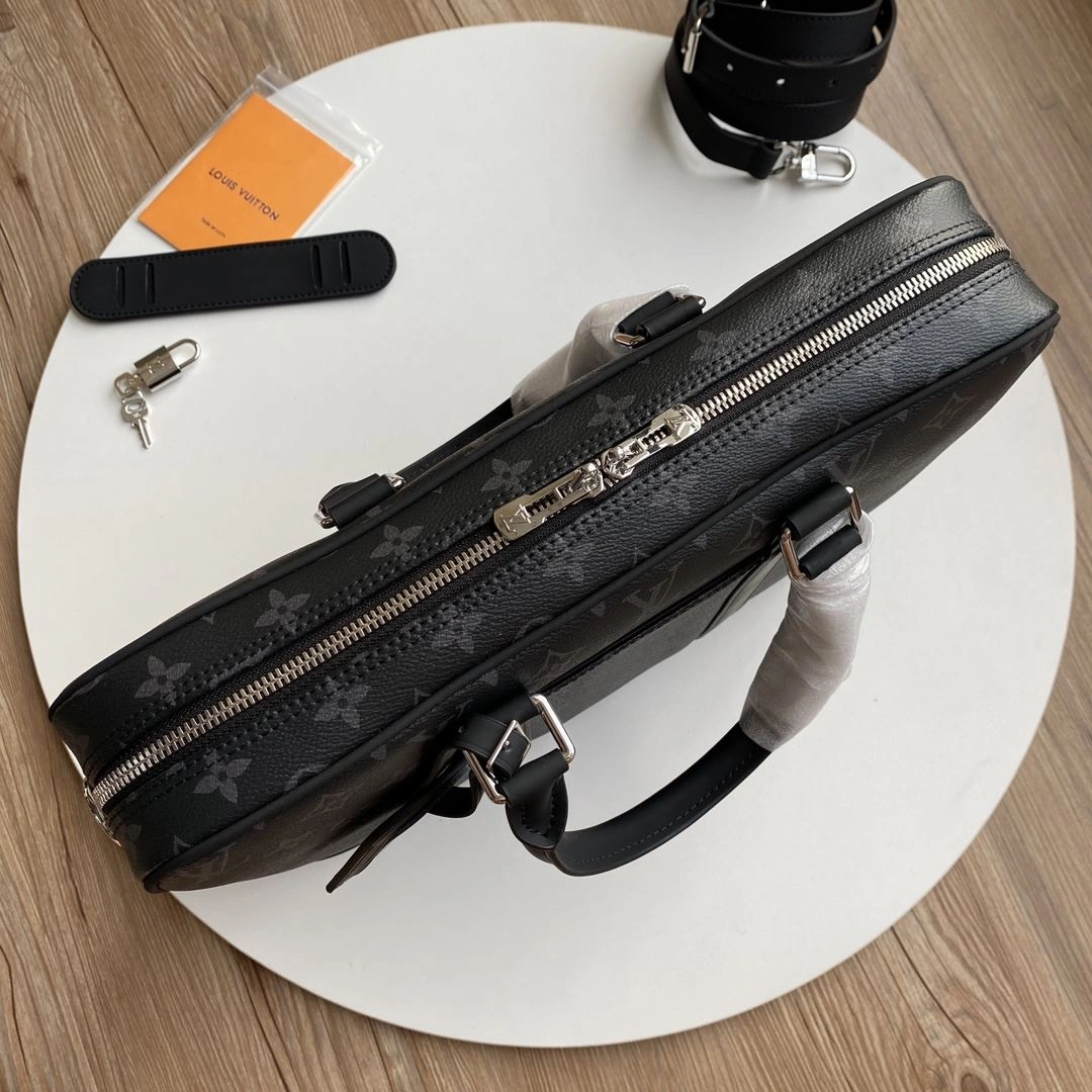 Accurate model Mens Louis Vuitton Briefcases