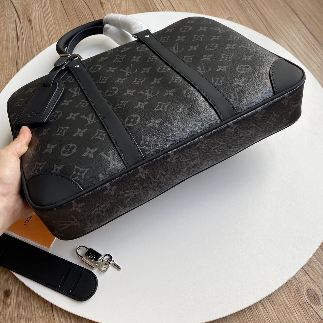 Accurate model Mens Louis Vuitton Briefcases