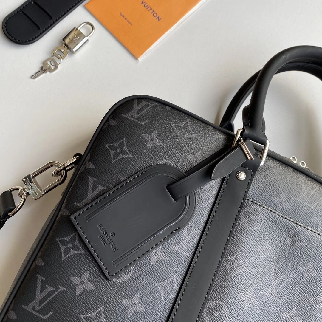 Accurate model Mens Louis Vuitton Briefcases