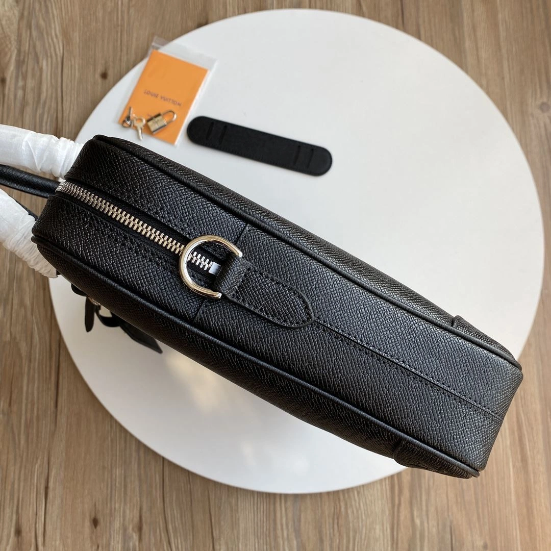 High accuracy Mens Louis Vuitton Briefcases