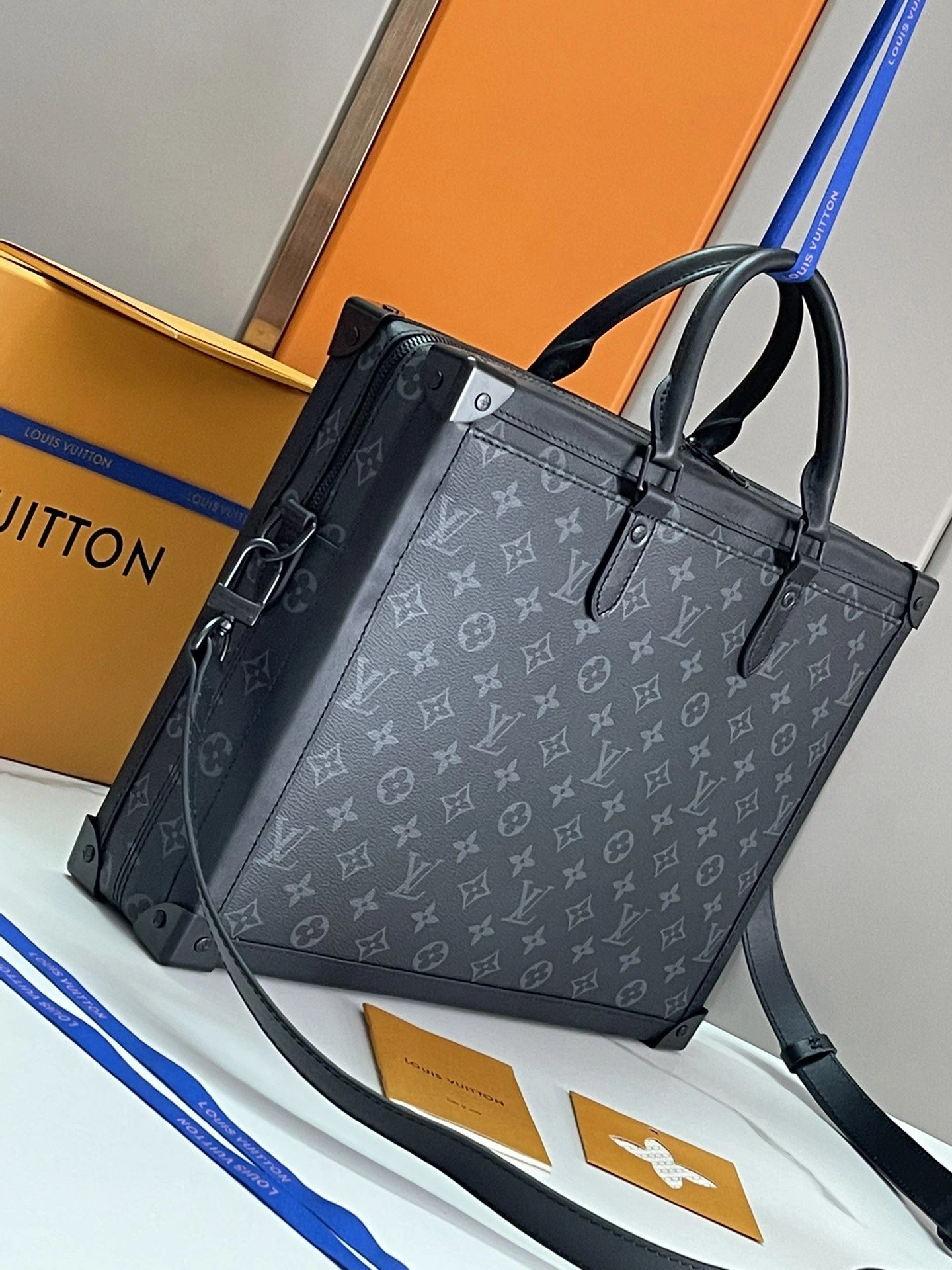 Top mirror Mens Louis Vuitton Briefcases