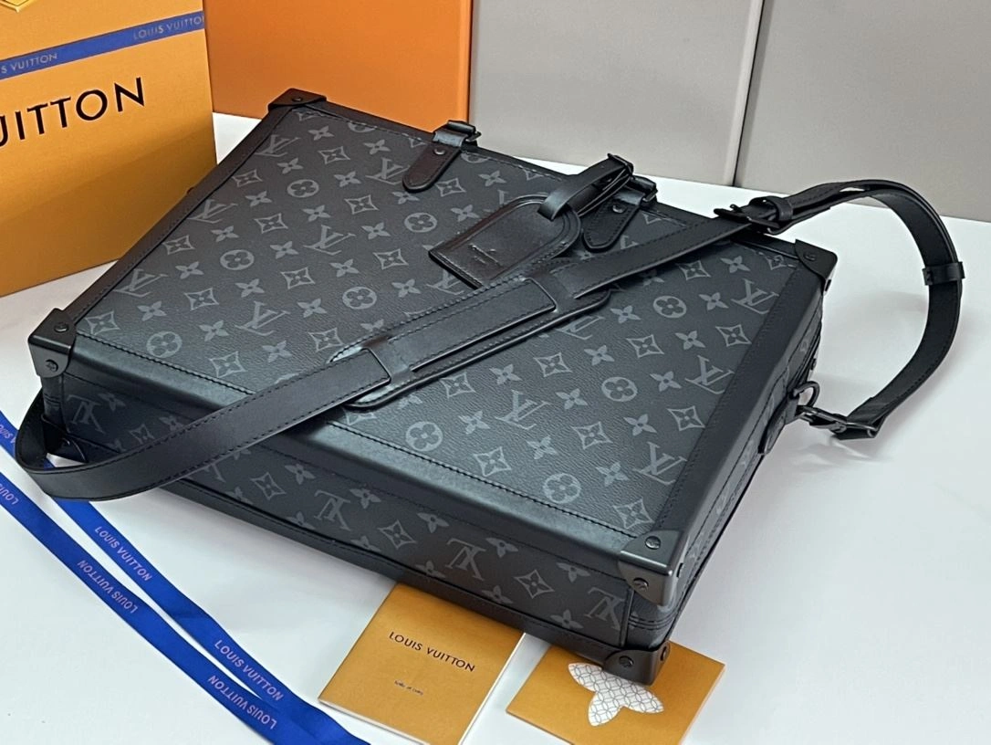 Top mirror Mens Louis Vuitton Briefcases