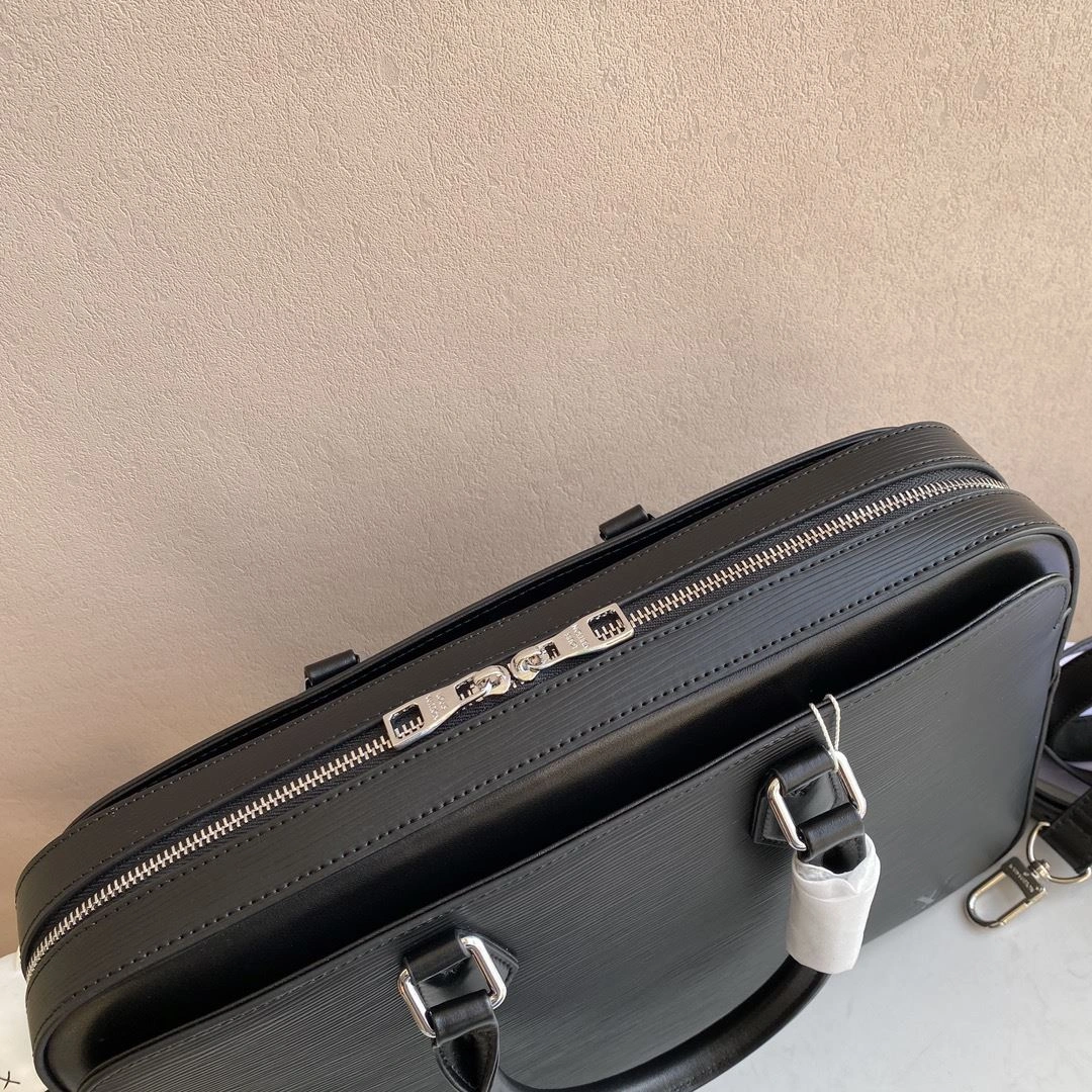 Top mirror Mens Louis Vuitton Briefcases
