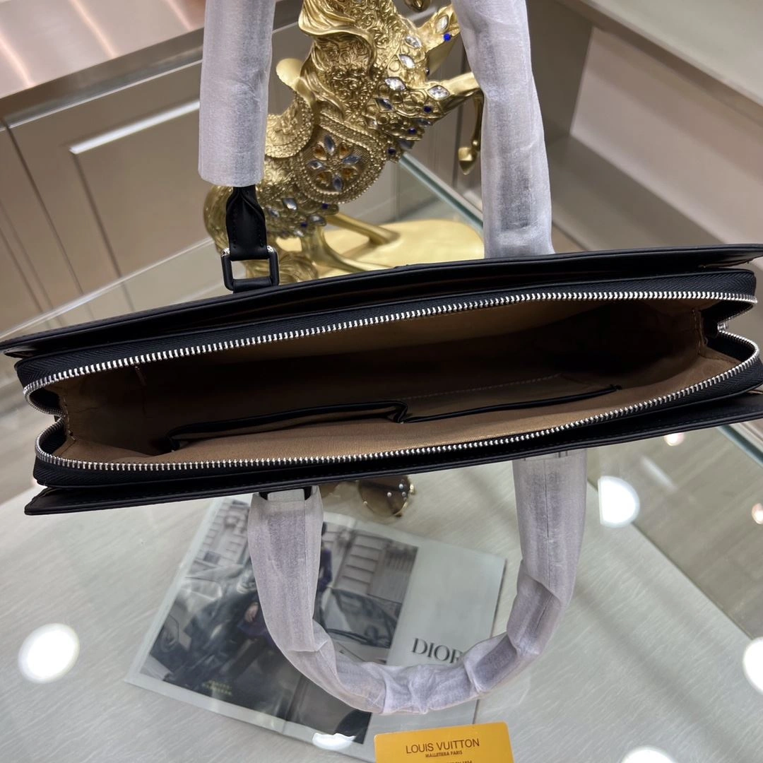 1:1 copy Mens Louis Vuitton Briefcases