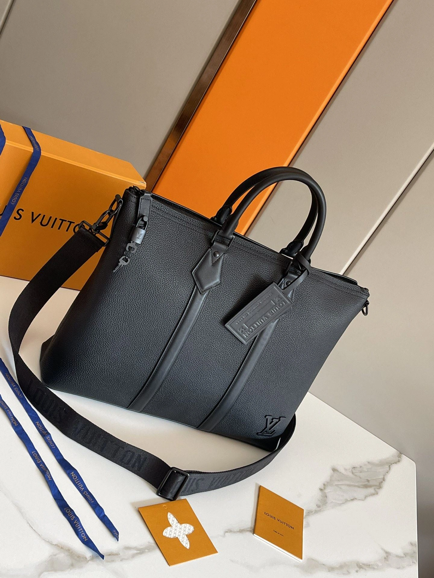 Exact replica Mens Louis Vuitton Briefcases