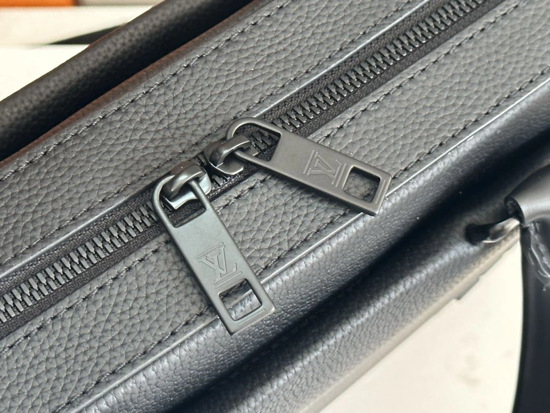 Official Mens Louis Vuitton Briefcases