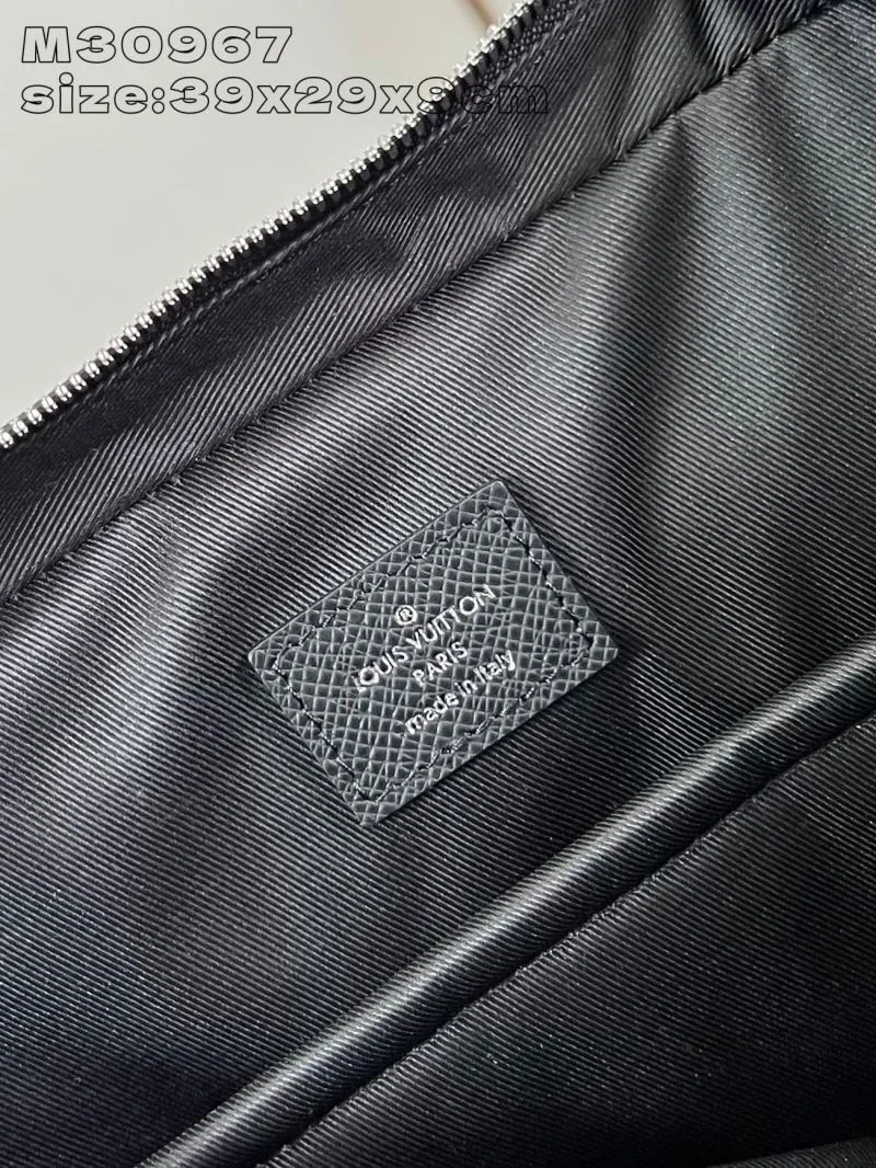 Exact replica Mens Louis Vuitton Briefcases