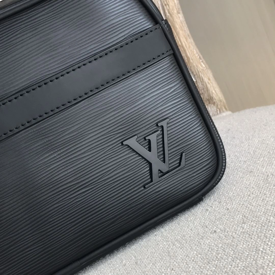 Authentic Mens Louis Vuitton Clutch Bags