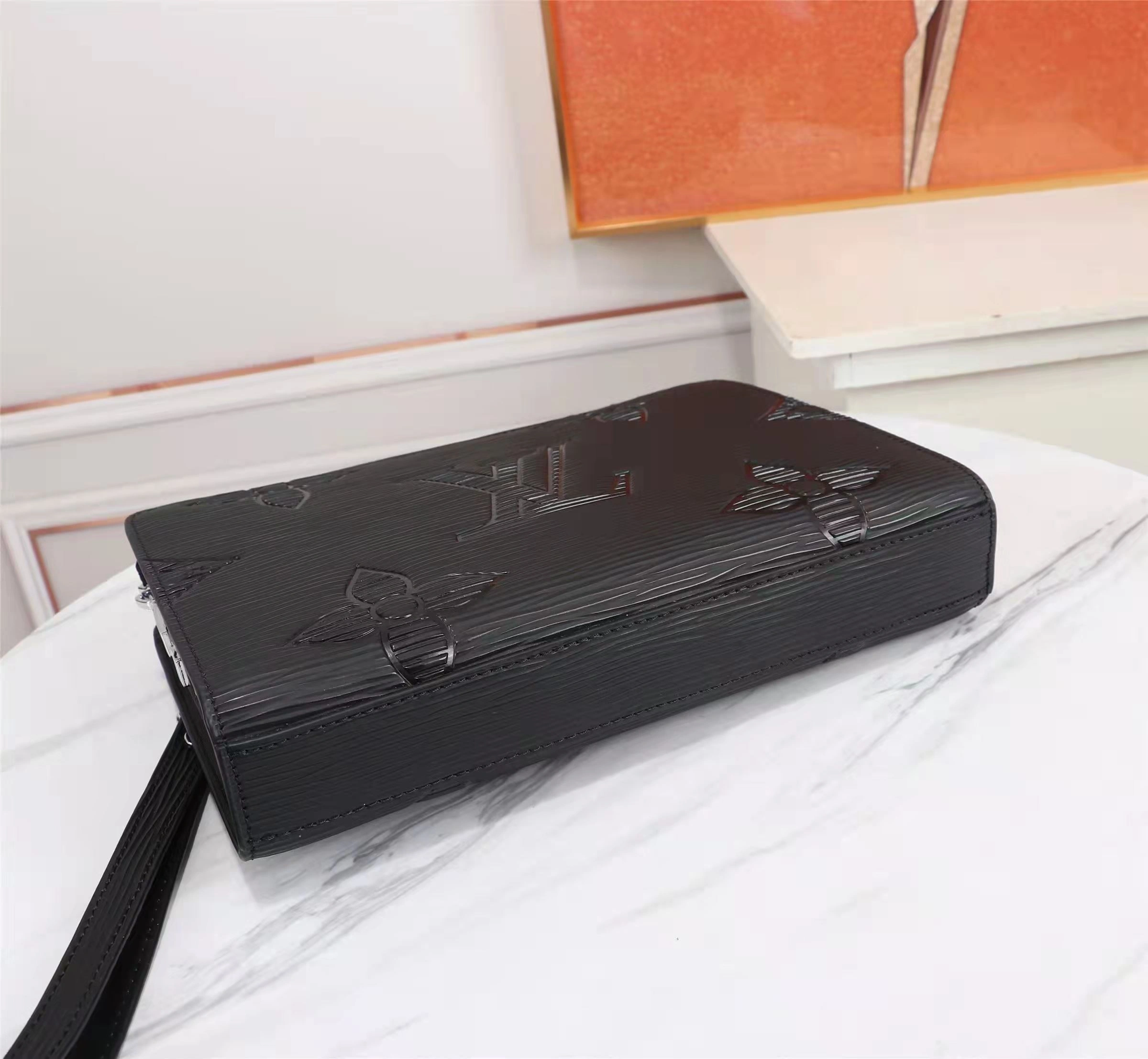 Budget-friendly Mens Louis Vuitton Clutch Bags