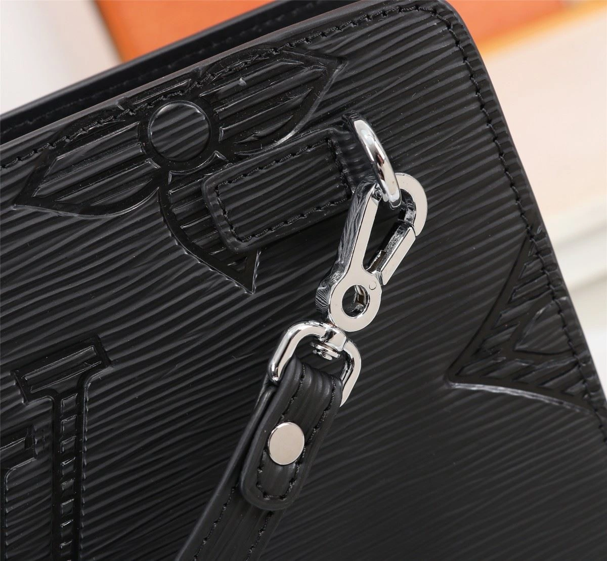 Budget-friendly Mens Louis Vuitton Clutch Bags