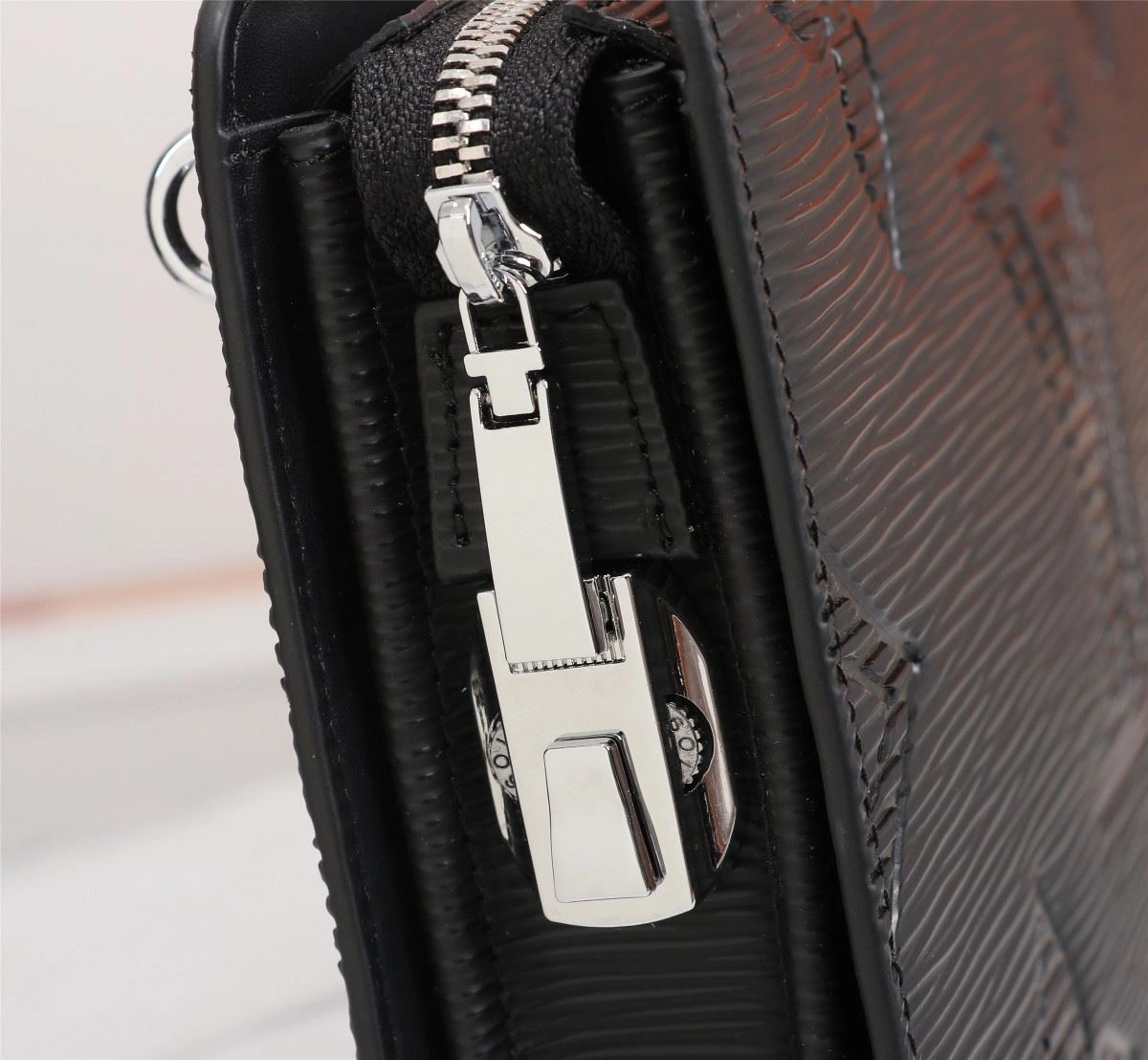 Budget-friendly Mens Louis Vuitton Clutch Bags