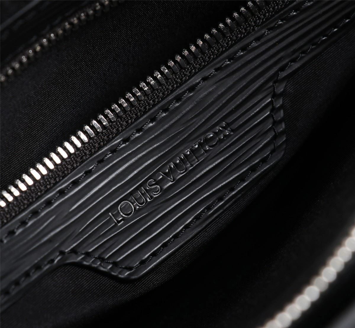 Budget-friendly Mens Louis Vuitton Clutch Bags