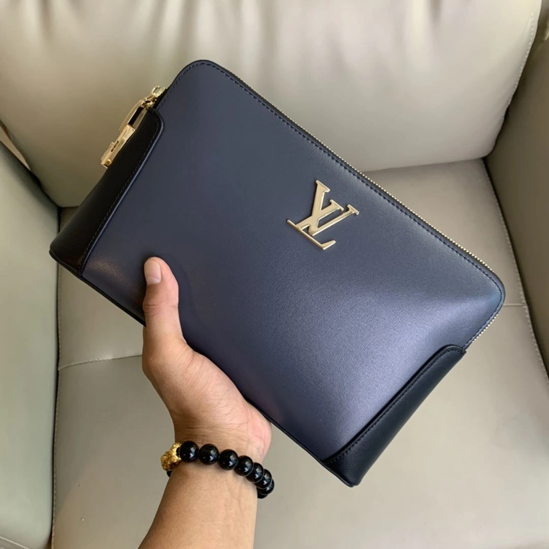 Value-priced Mens Louis Vuitton Clutch Bags
