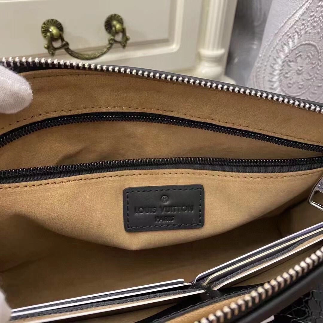 Legit Mens Louis Vuitton Clutch Bags