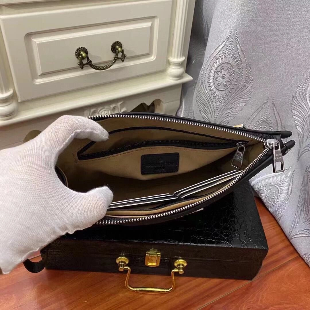 Legit Mens Louis Vuitton Clutch Bags