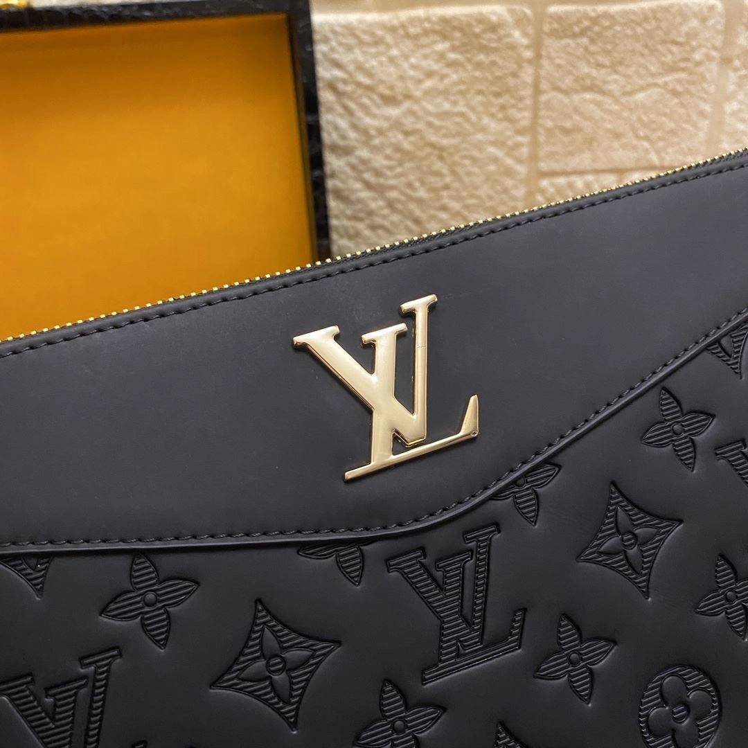 Genuine Mens Louis Vuitton Clutch Bags