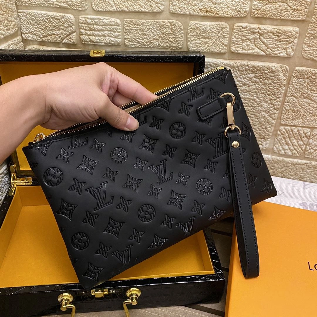 Genuine Mens Louis Vuitton Clutch Bags