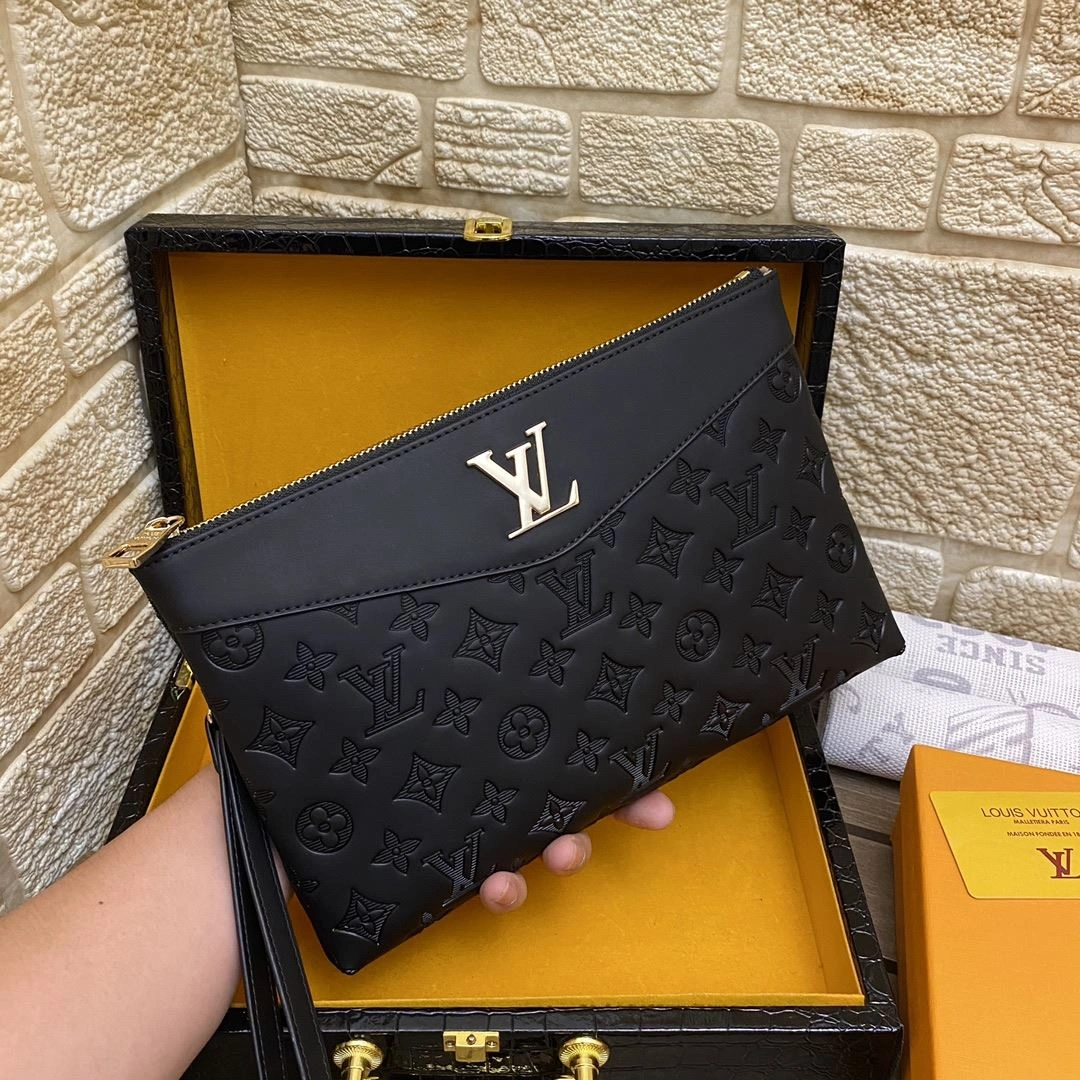 Genuine Mens Louis Vuitton Clutch Bags