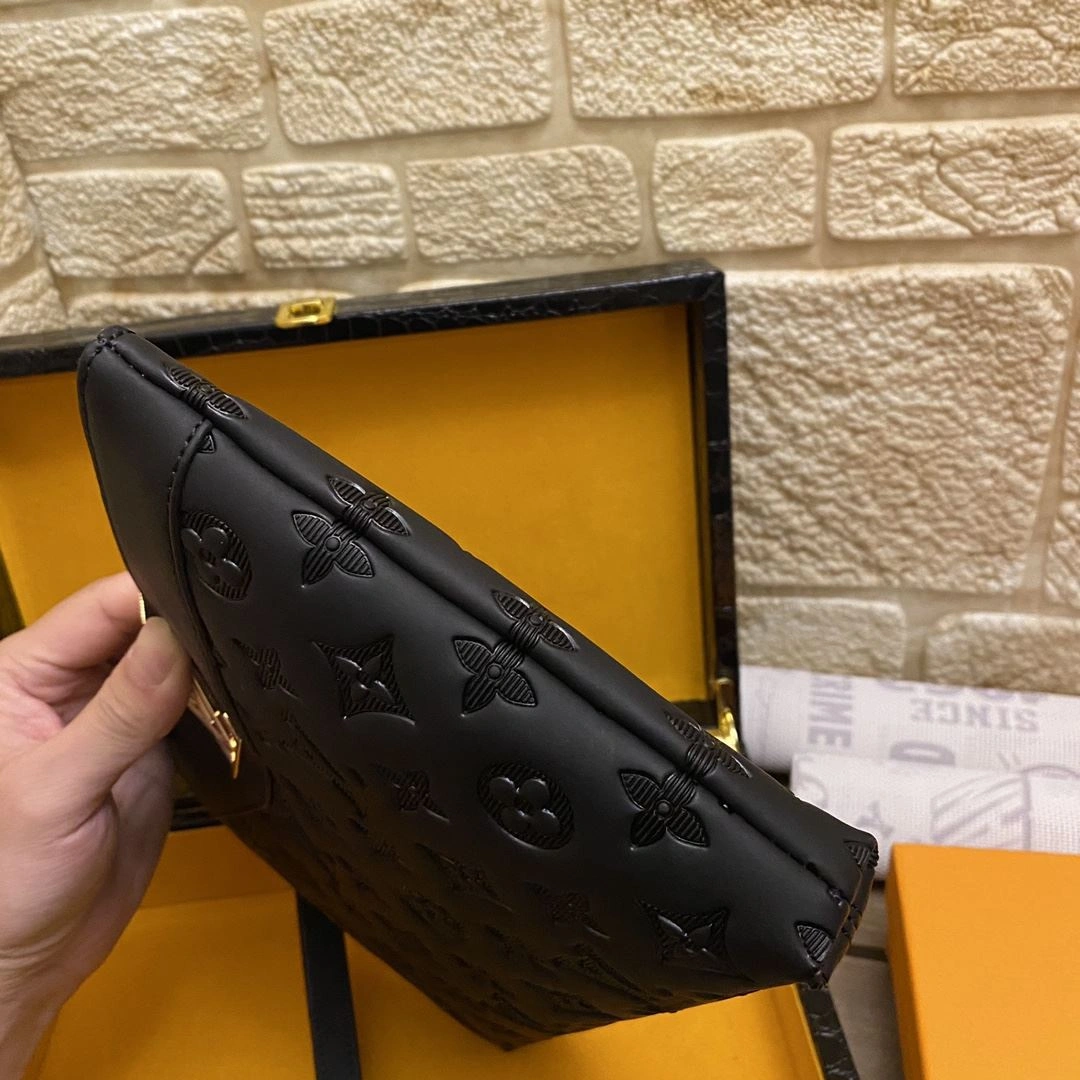 Genuine Mens Louis Vuitton Clutch Bags
